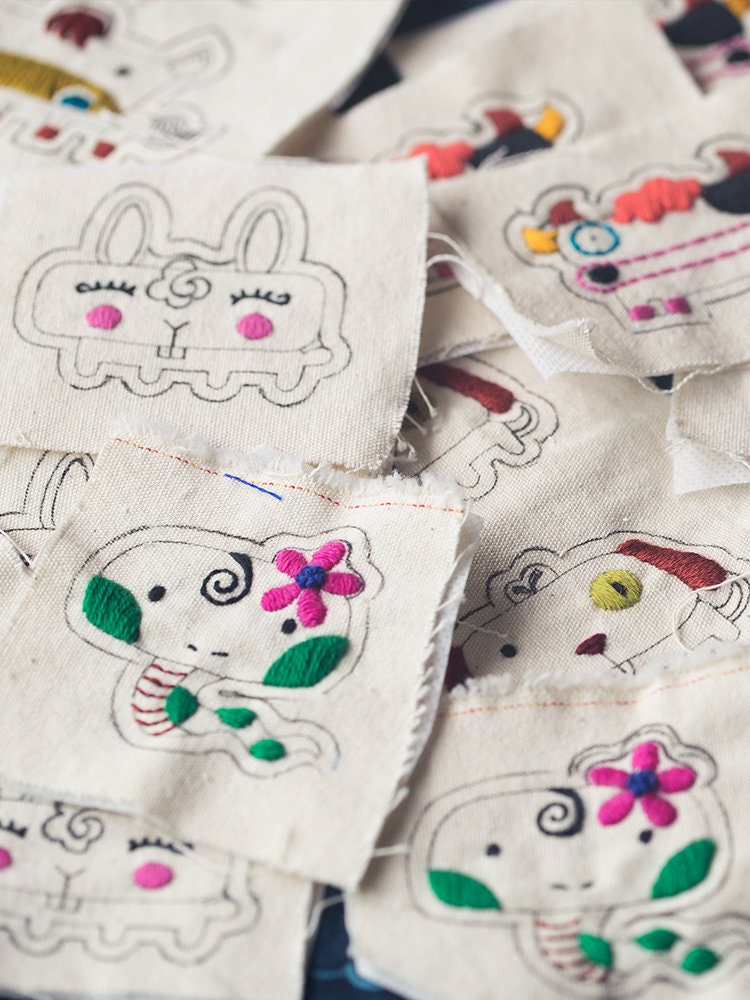 Chinese 12 Zodiac Signs Necklace/brooch Handmade Embroidery Animal Year ...