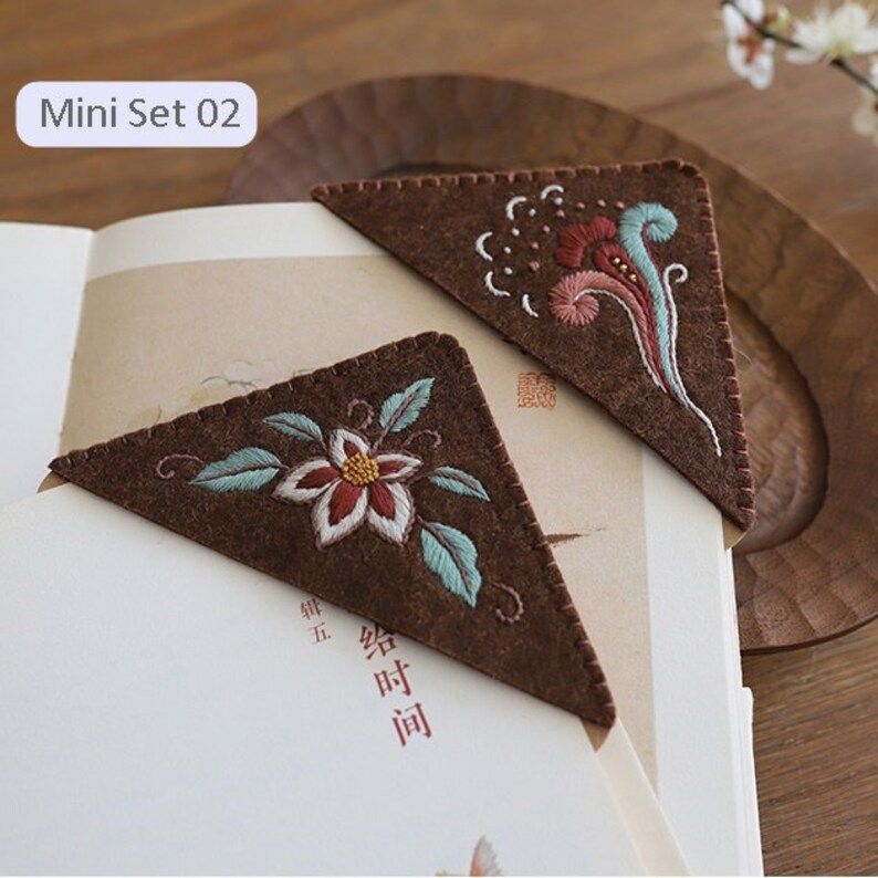 DIY Embroidery Kit Page Corner Bookmark, Embroidery Start Kit, Hand ...