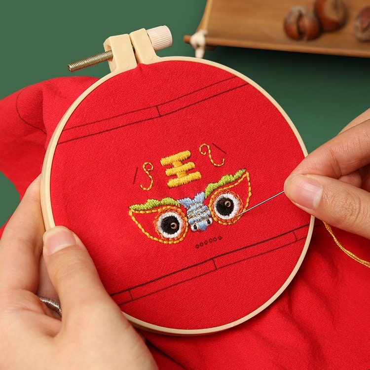 Triangle Sachet Lucky Amulet / Beginner DIY Emrboidery Kit / - Etsy