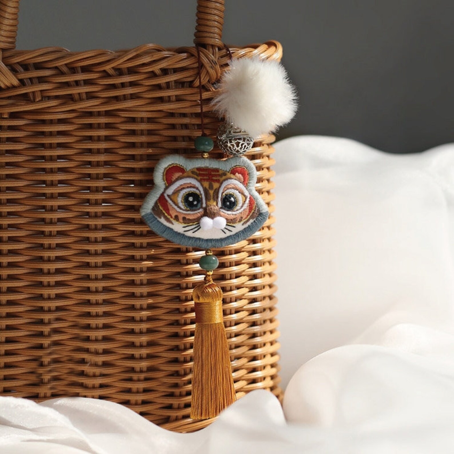 Mini Tiger Lucky Sachet A Mulet Pendant / Beginner DIY Emrboidery Kit ...