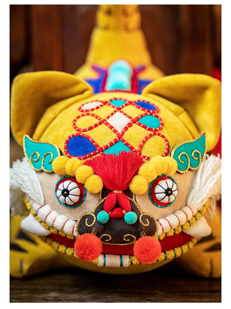 Tiger King Handmade Embroidery Cloth Tiger Toy Doll Chinese Auspicious ...