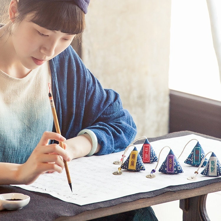 Triangle Sachet Amulet / DIY Embroidery Kit for Beginners / Pack of 5 ...