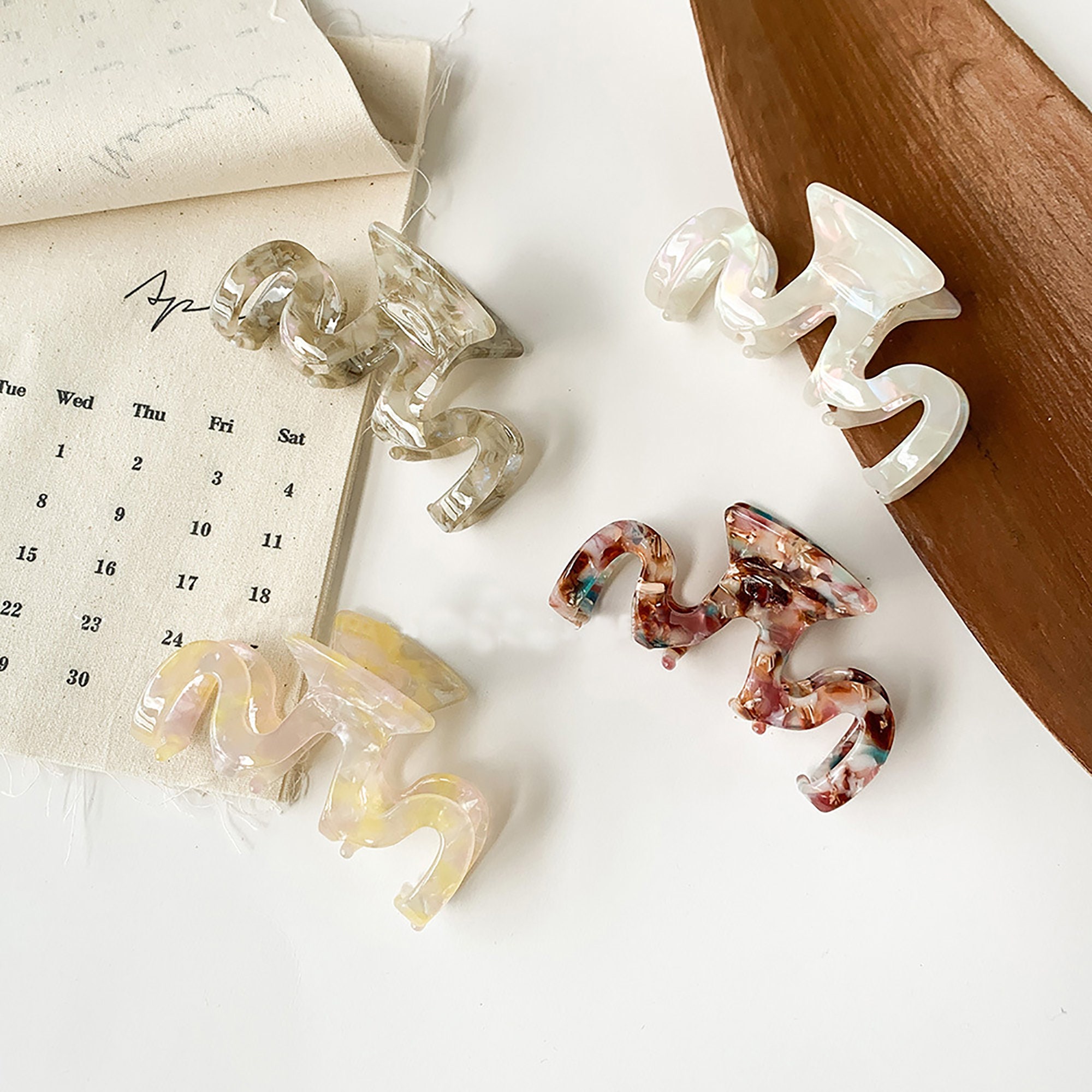 Wavy Hair Claw Clip Hollow Hair Claws Bathing Hair Claw - Etsy UK