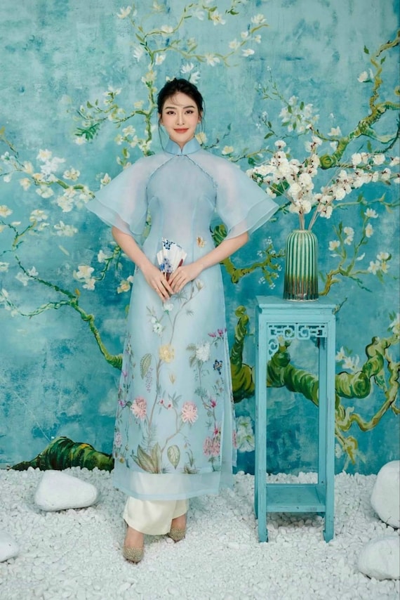 Modern Vietnamese Fashion