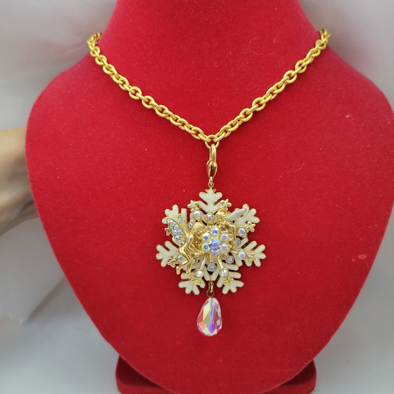 Kirks Folly necklace Oversized snowflake pendant Fair… - Gem