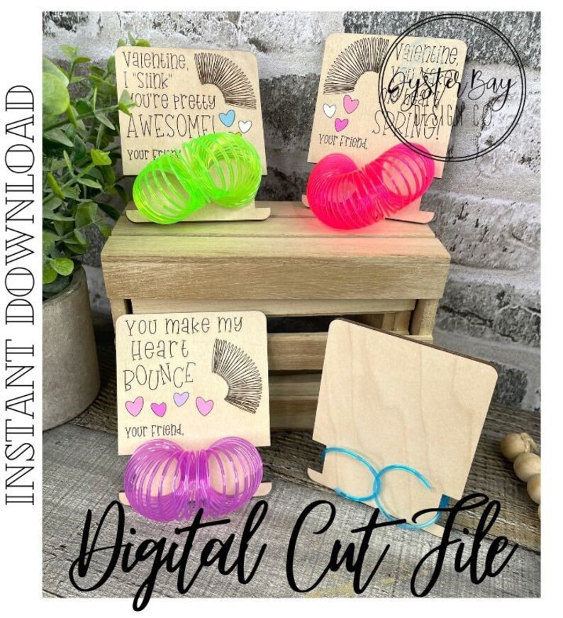 Valentine's Day Classroom Cards Slinky Holder, Coil Spring Valentine's ...