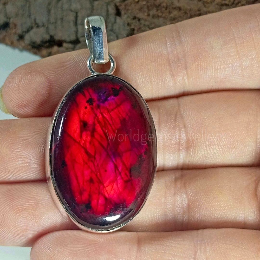 925 Sterling Silver Pendant Red Flash Labradorite Gemstone Oval Shape ...
