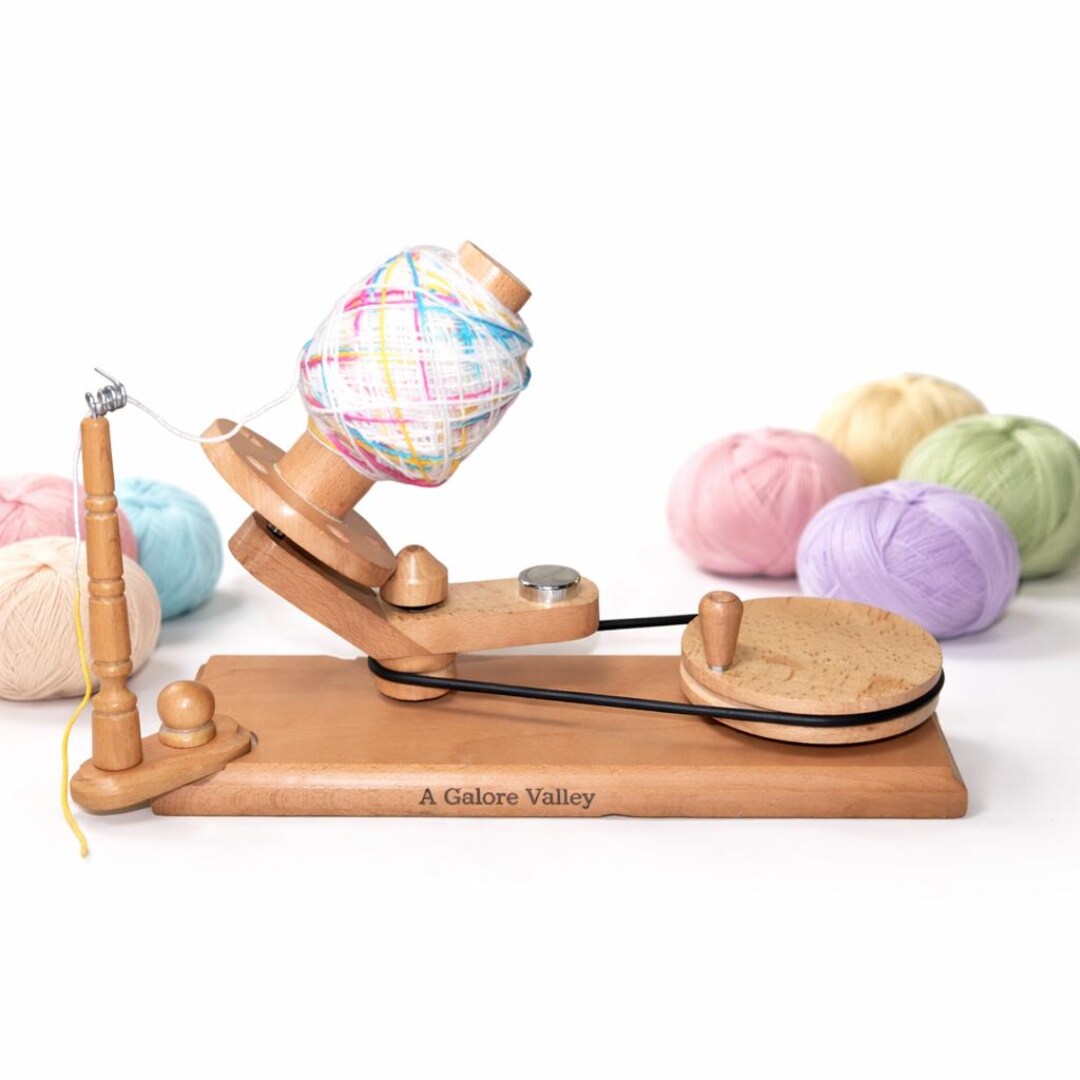 Wooden Yarn Winder & Umbrella Swift Holder With Crochet Hooks ...