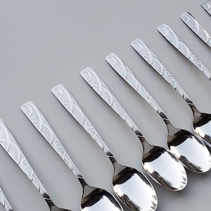 Cambridge Stainless Conquest Pattern Set of 10 Spoons 7 Soup Spoons 2 ...