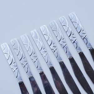 Cambridge Stainless Conquest Pattern Set of 8 Dinner Knives Frosted ...