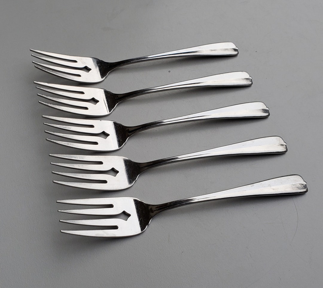 Oneida Stainless Flatware Gala Impulse Pattern - Set of 5 Salad Forks ...