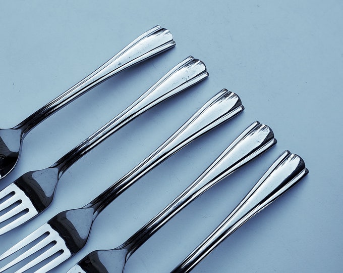Hampton Silversmiths Elana Pattern 18/10 Stainless Set of 5 Pieces 4 ...