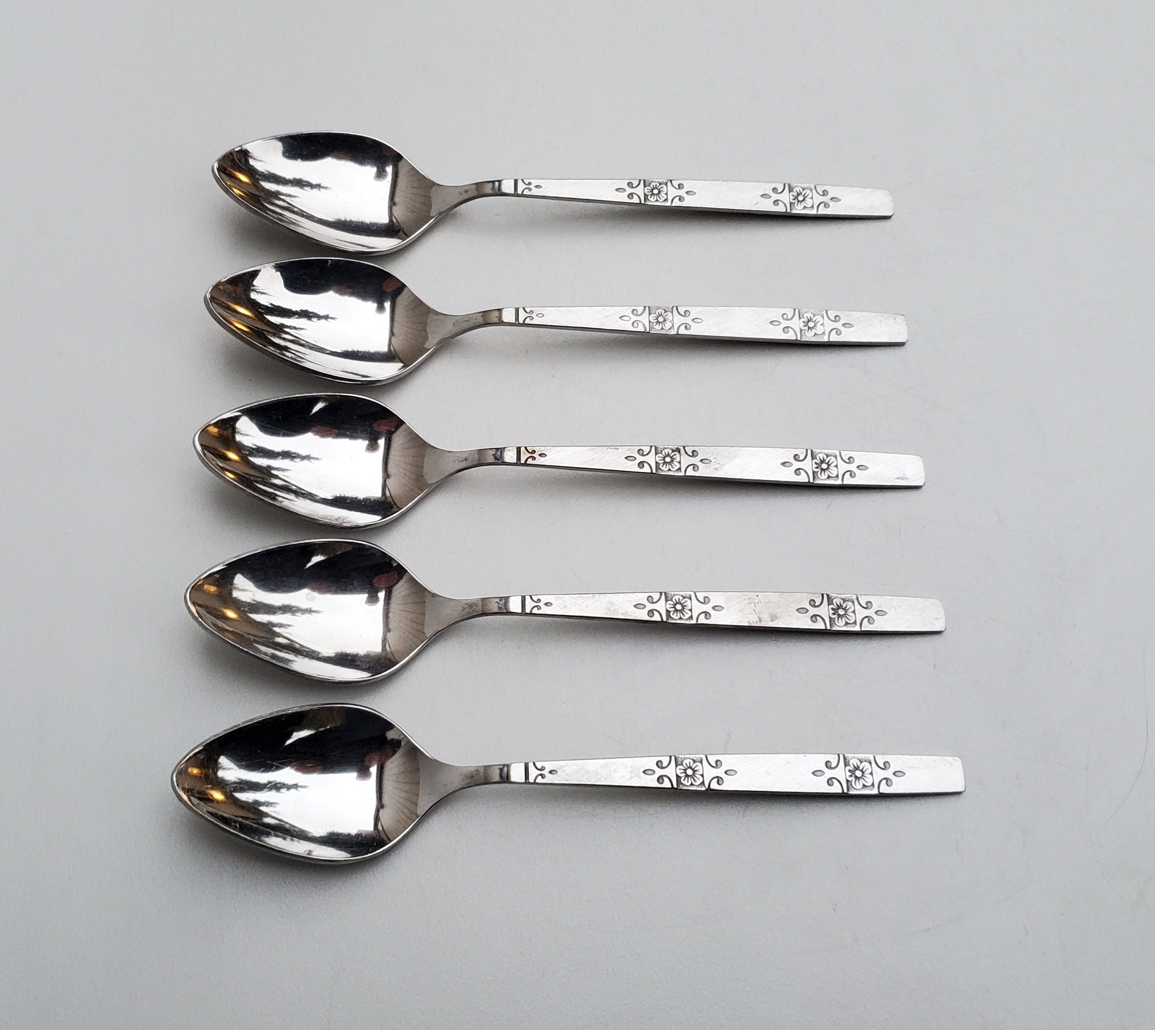 Oneida Profile Stainless Orlando Pattern Set of 5 Teaspoons Burnished ...