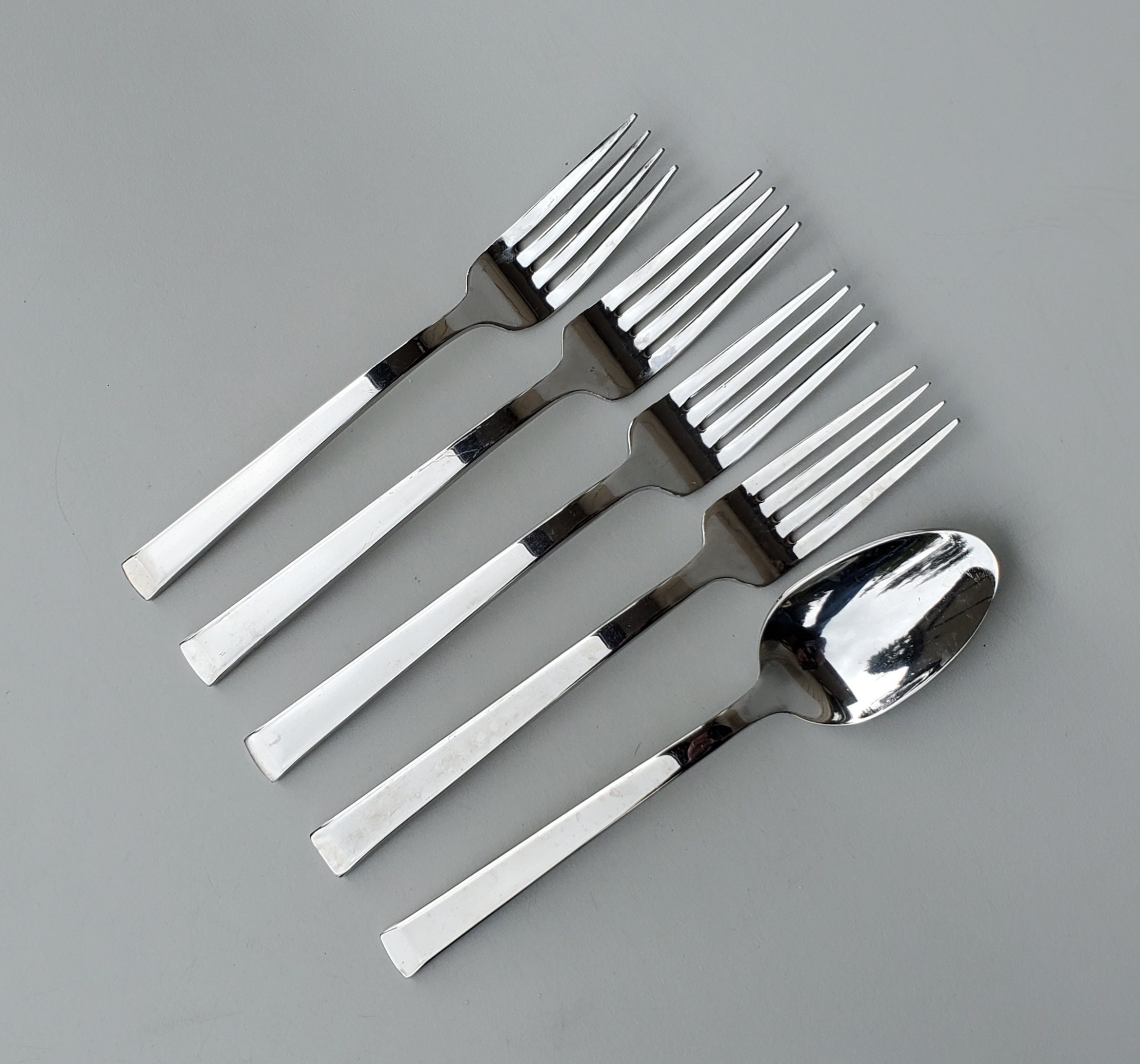Mikasa Forged Stainless Pinch Pattern Mixed Lot of 5 Pieces 3 Dinner ...
