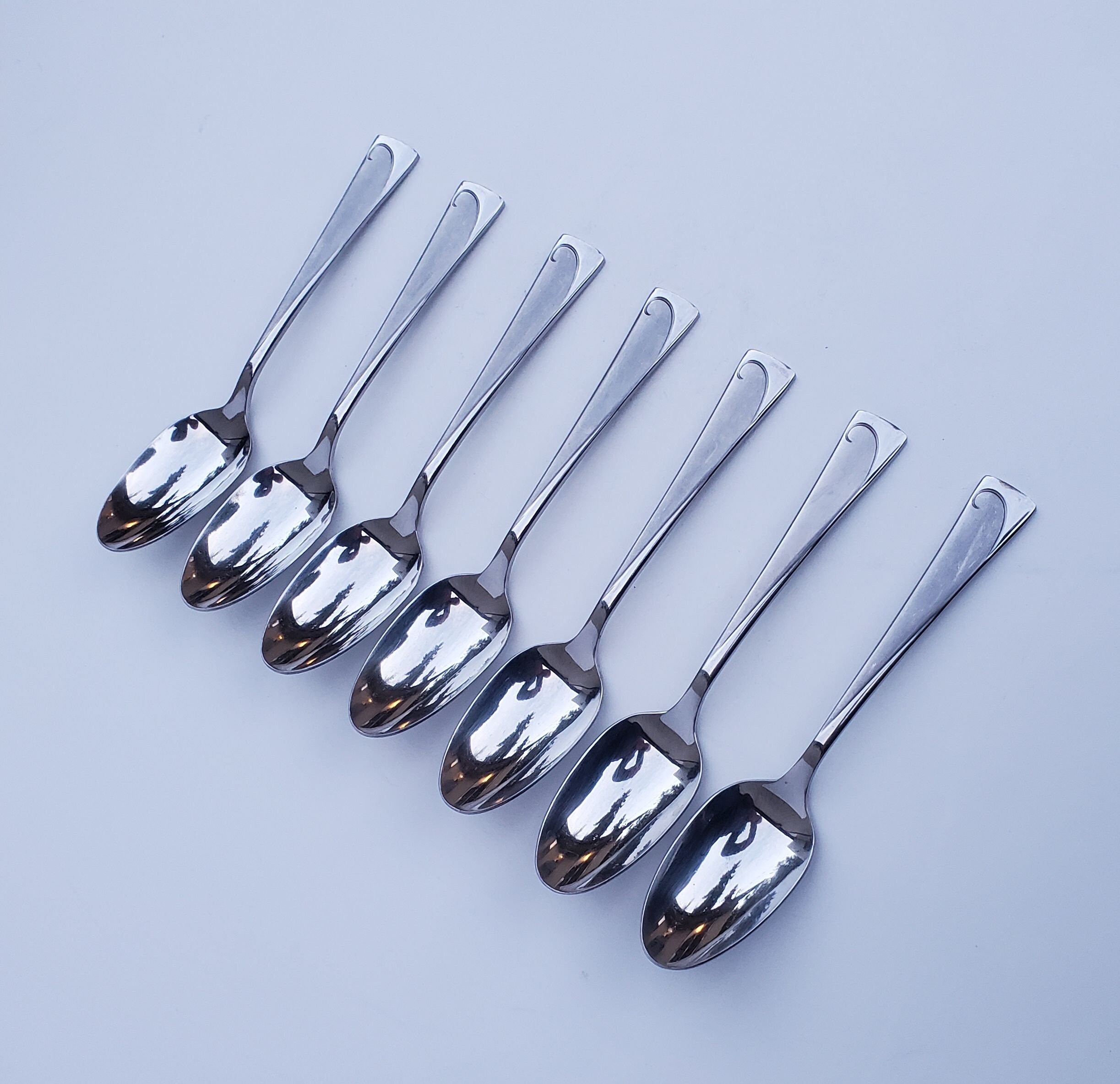 Oneida Script Flatware Pattern Set of 7 Soup Spoons 18/0 Stainless ...