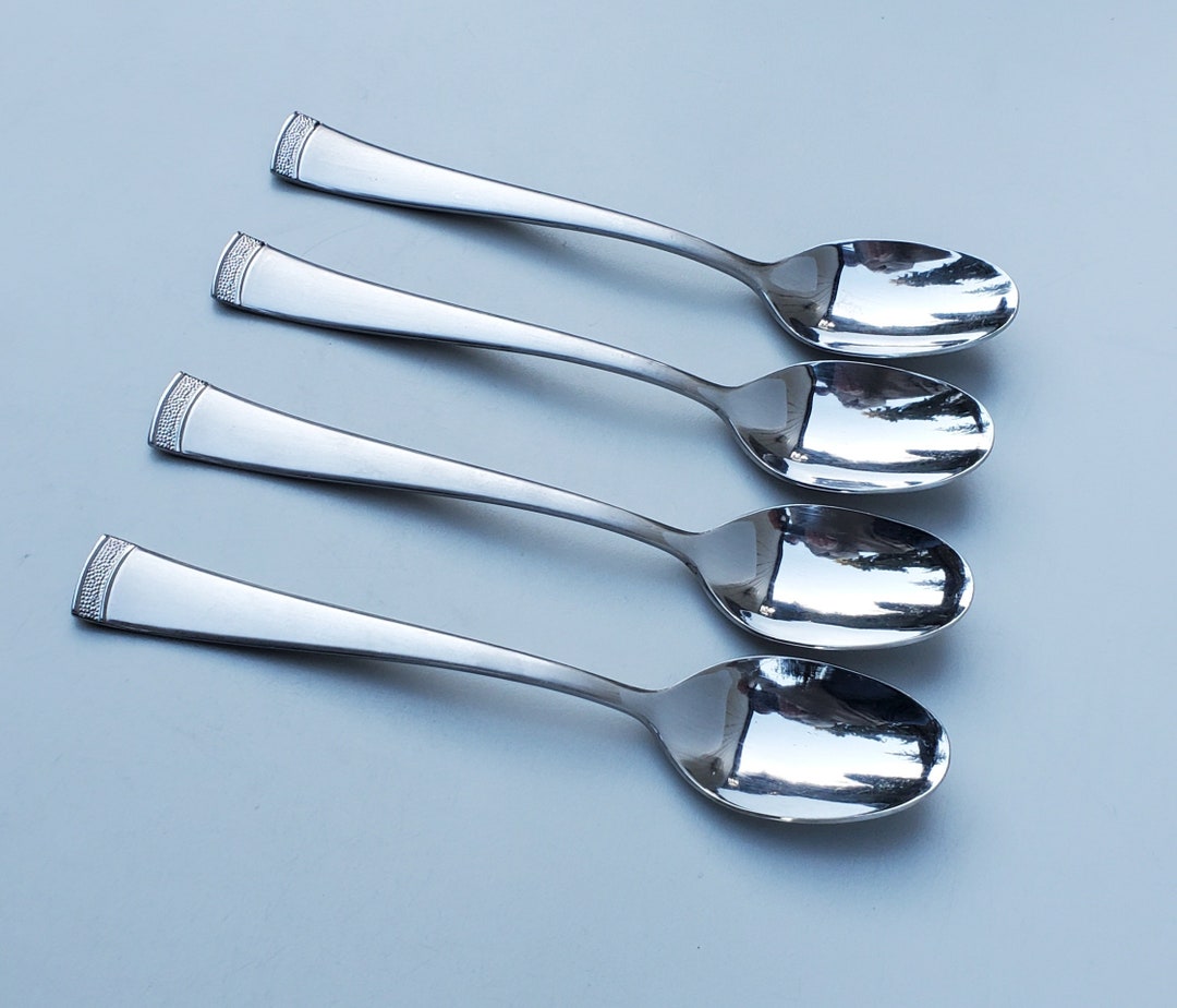 Cambridge Silversmiths Solvay Sand Pattern - Set of 4 Soup Spoons ...