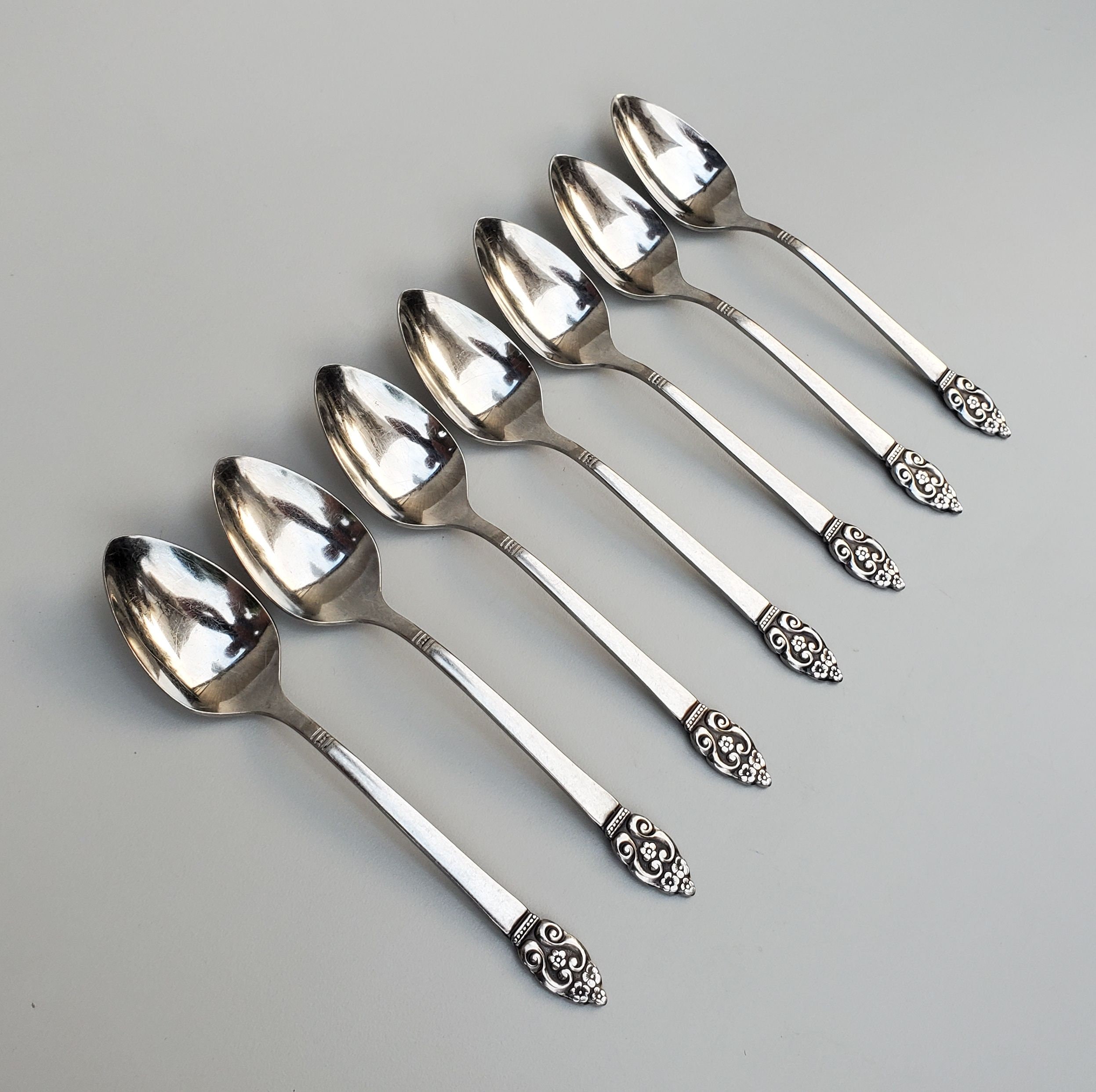 Oneida Stainless Erika Pattern Set of 7 Teaspoons Glossy - Etsy