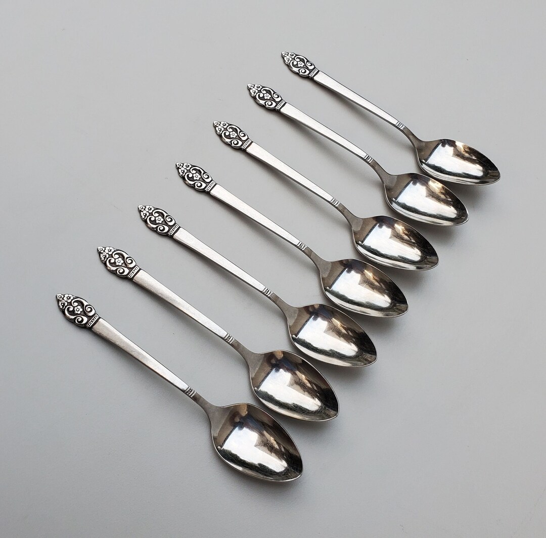 Oneida Stainless Erika Pattern - Set of 7 Teaspoons - Glossy - Ornate ...