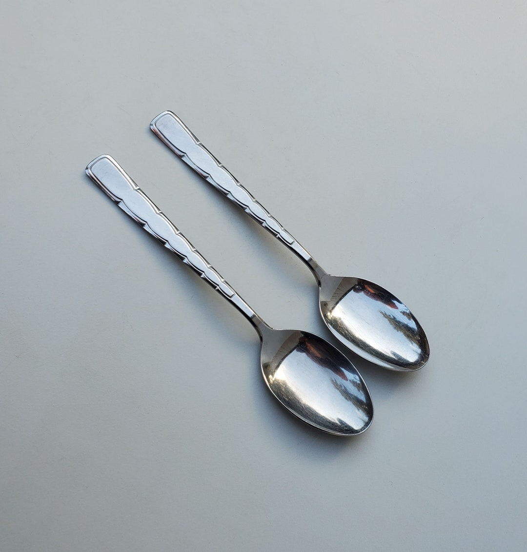 Reed and Barton Stainless Rebacraft Swagger Pattern - Set of 2 Large ...