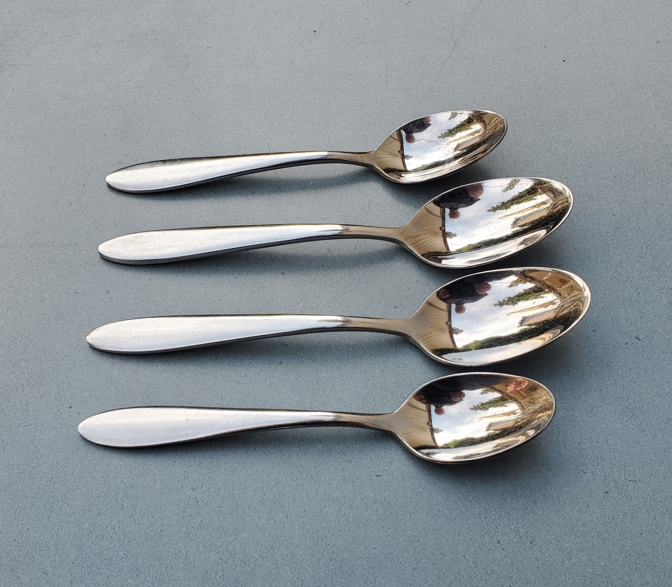 Oneida Stainless Flatware Taylor Pattern Mixed Lot of 4 Spoons 2 Soup ...