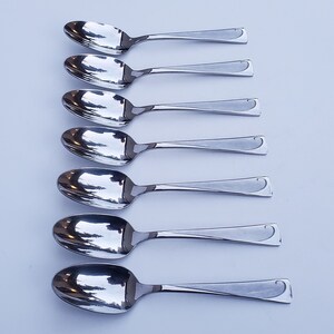 Oneida Script Flatware Pattern - Set of 7 Soup Spoons - 18/0 Stainless ...