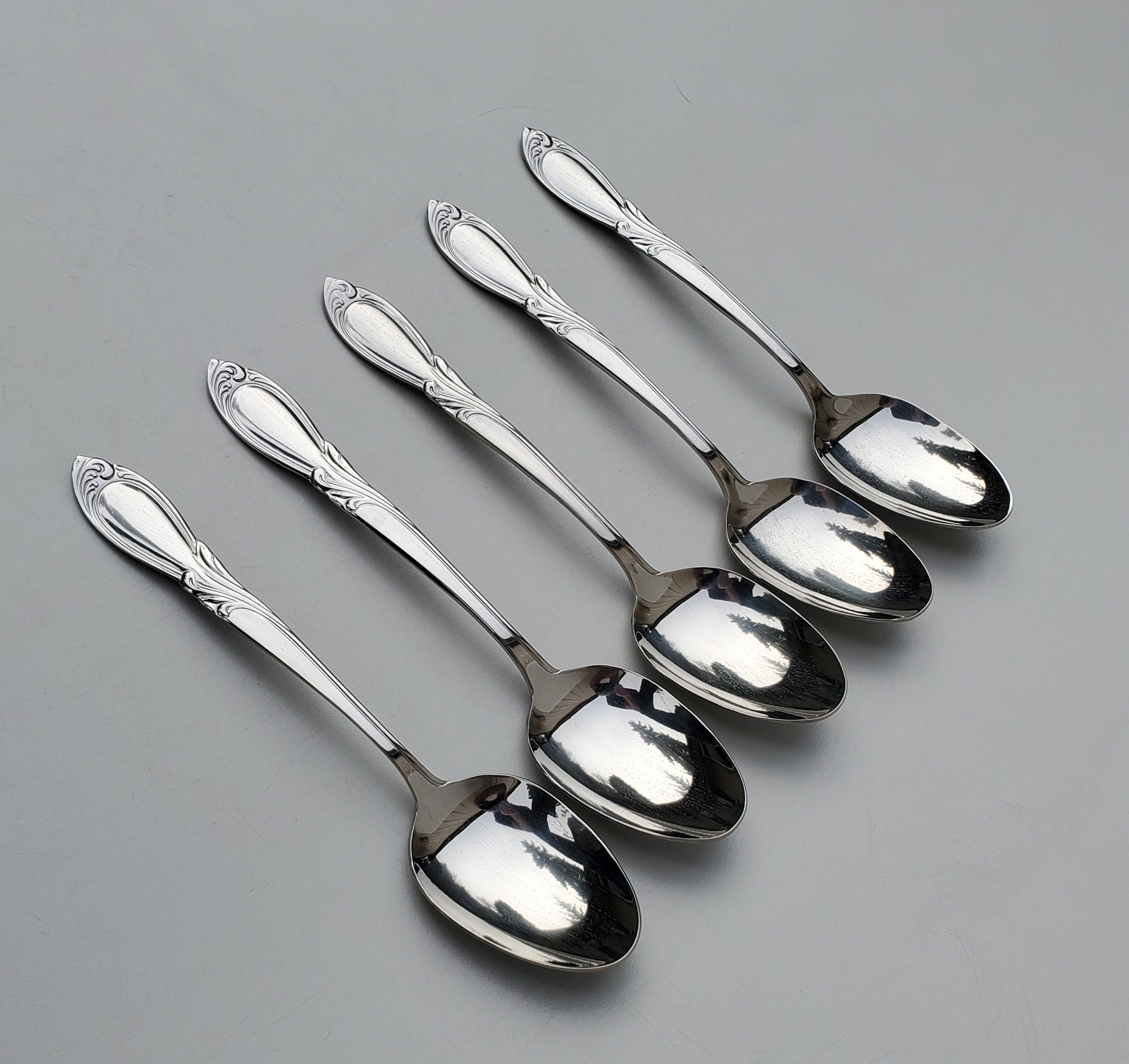 Farberware Stainless Majestic Pattern Set of 5 Soup Spoons Glossy ...