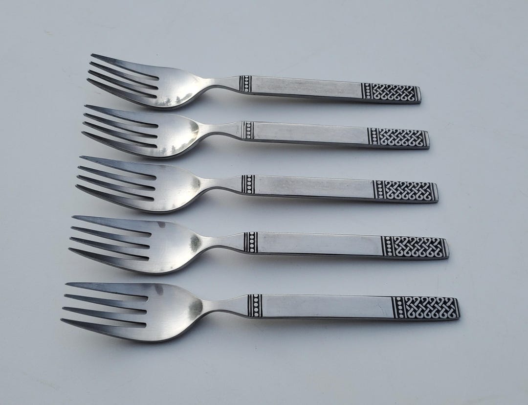 MSI Stainless Danika Celtic Knot Pattern - Set of 5 Dinner Forks ...