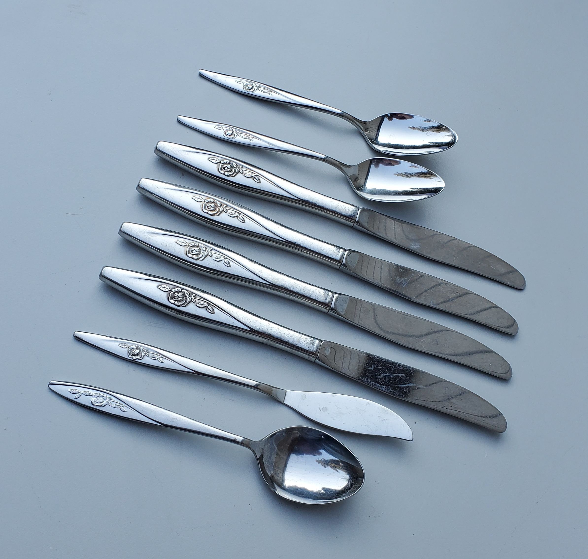 Oneida Deluxe Stainless Lasting Rose Pattern Mixed Lot of 8 Pieces ...