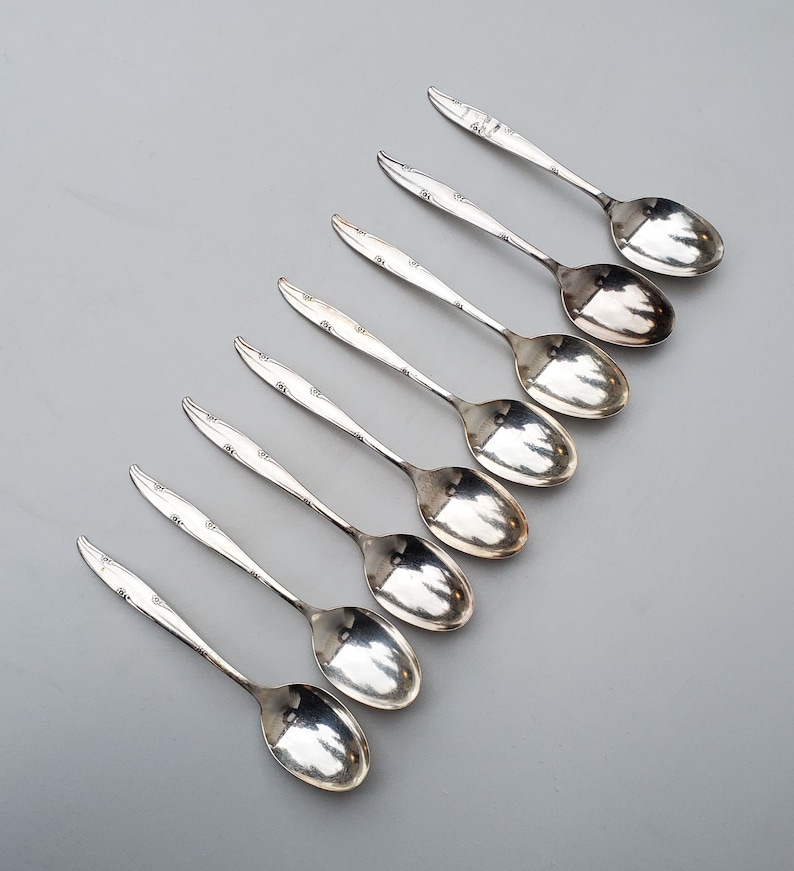 Oneida Community Silverplate Silver Flower Pattern Set of 8 - Etsy