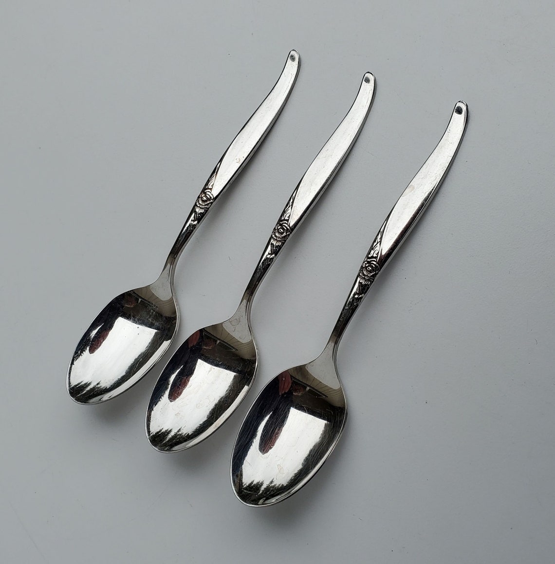 Oneida Ltd Wm A Rogers Premier Stainless La Rose Pattern Set | Etsy