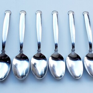 Oneida Stainless Rattan Pattern - Set of 6 Soup Spoons - Glossy Finish ...