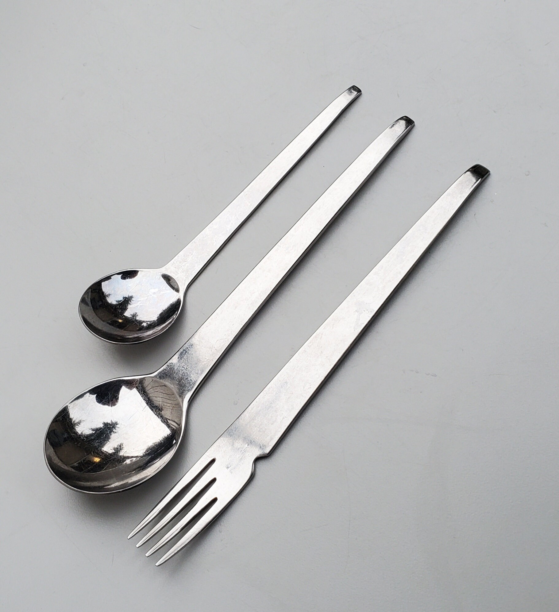 Mikasa 18/8 Stainless Millennium Pattern Mixed Lot of 3 Pieces Glossy Finish 1 Dinner Fork 1 ...