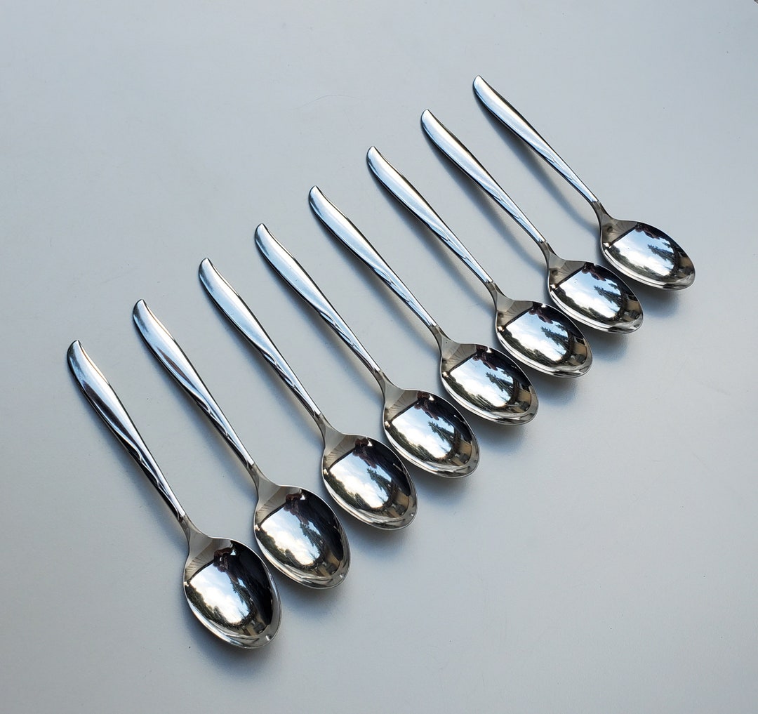 Oneida Stainless Duchess DCS2 Pattern - Set of 8 Soup Spoons - Glossy ...