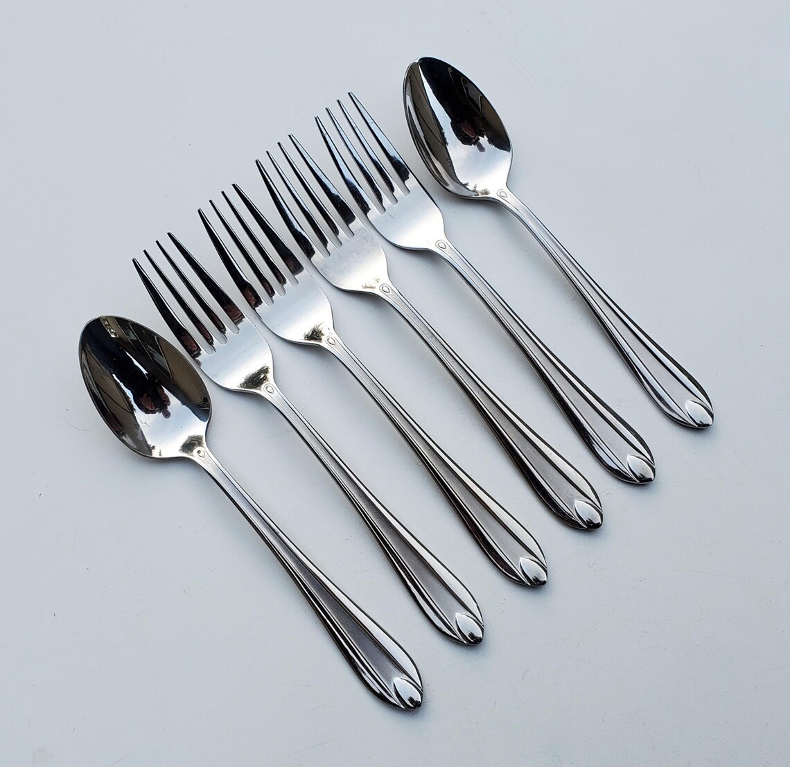 Hampton Silversmiths Classy Anastasia Pattern - Set of 4 Salad Forks ...