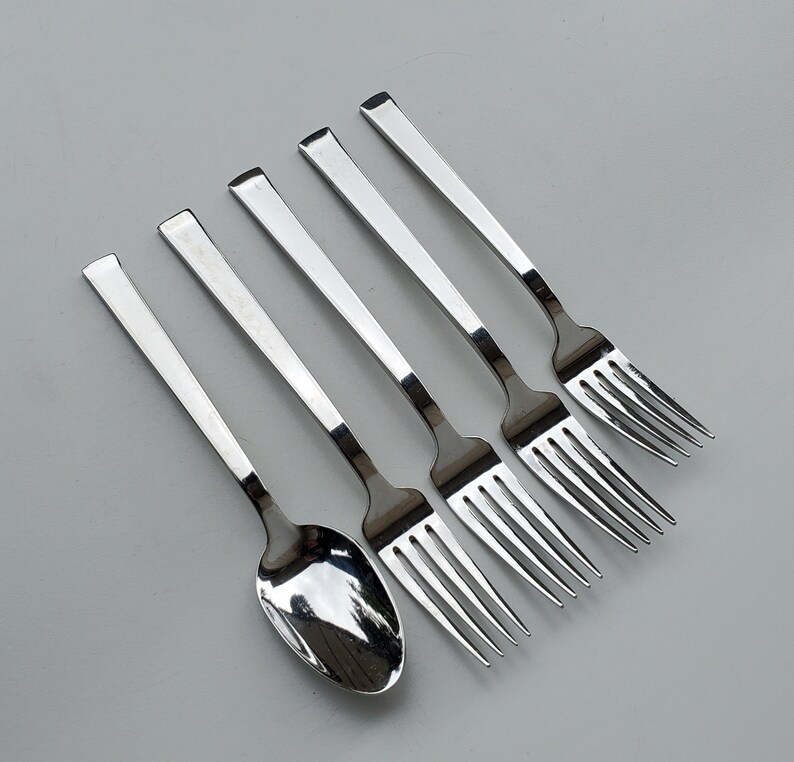 Mikasa Forged Stainless Pinch Pattern Mixed Lot of 5 Pieces 3 Dinner ...