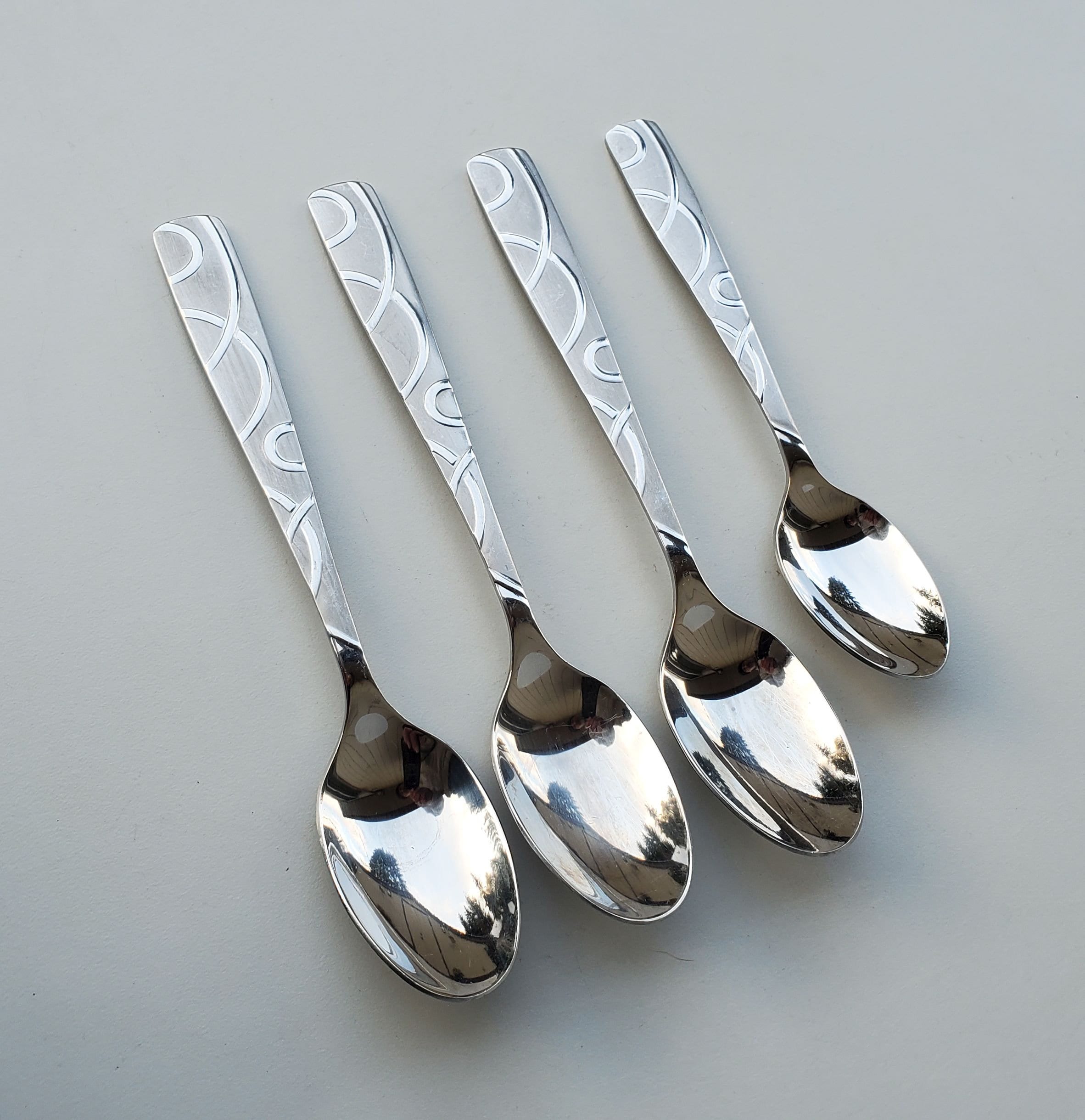 Cambridge Stainless Conquest Pattern Set of 4 Spoons 3 Soup Spoons 1 ...