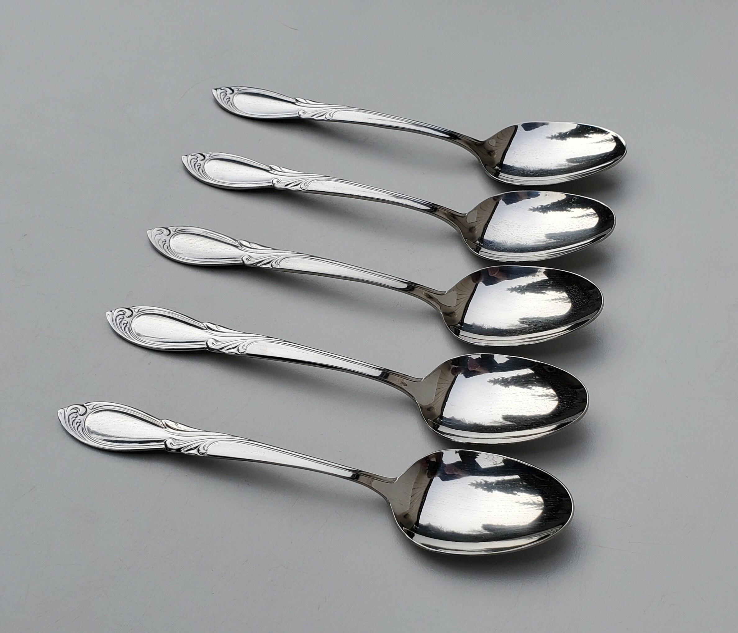 Farberware Stainless Majestic Pattern Set of 5 Soup Spoons Glossy ...