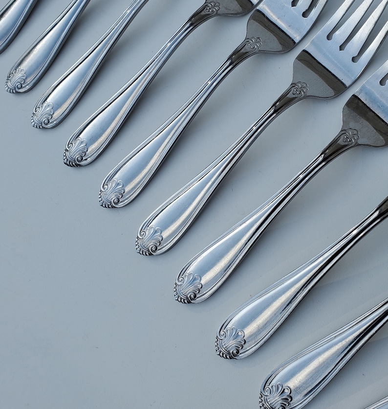 Oneida Northland Royal Shell Set of 10 Salad Forks - Glossy - Fleur De ...