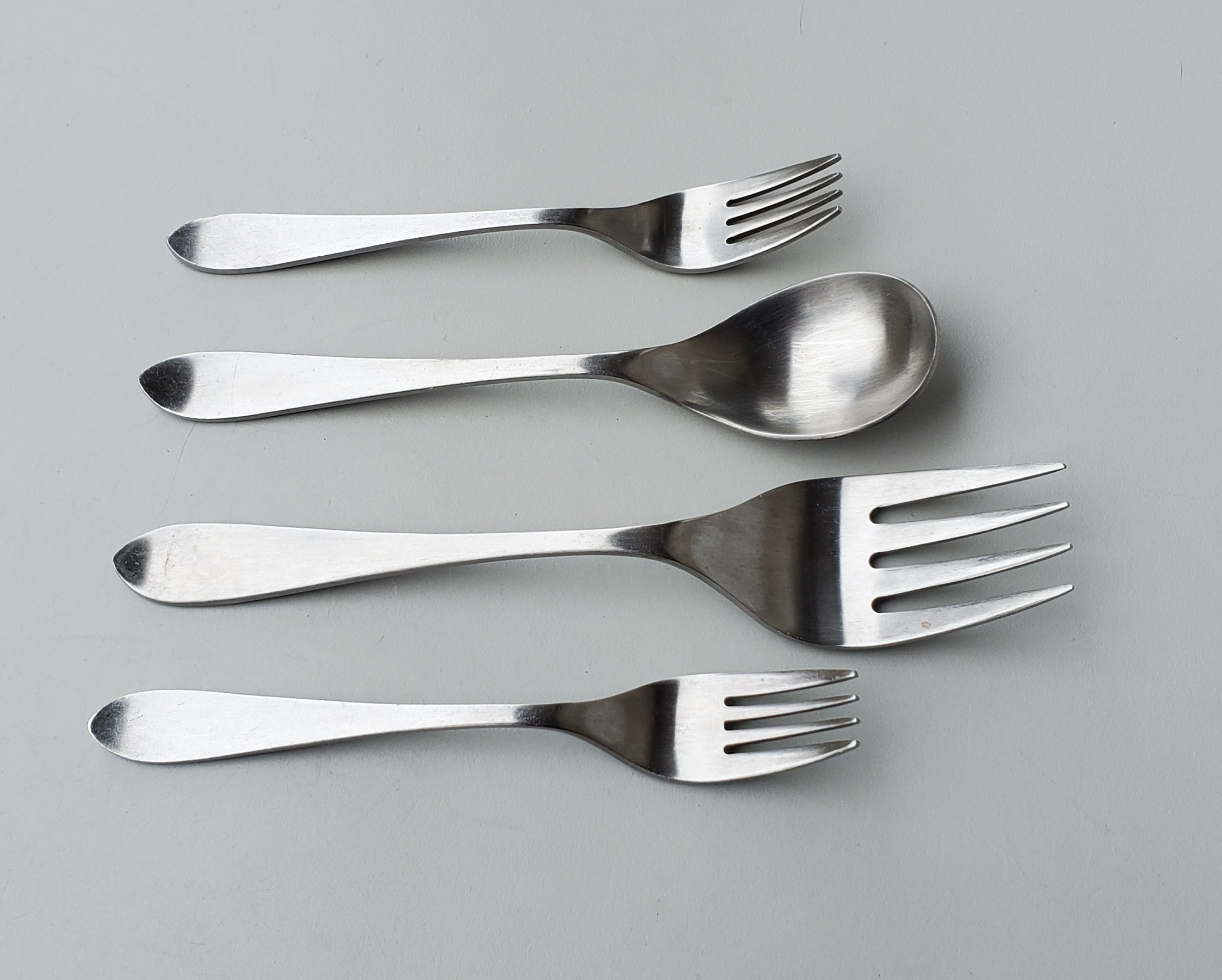 Robert Welch Meridian Stainless Flatware: 4-piece Mixed Set - Etsy