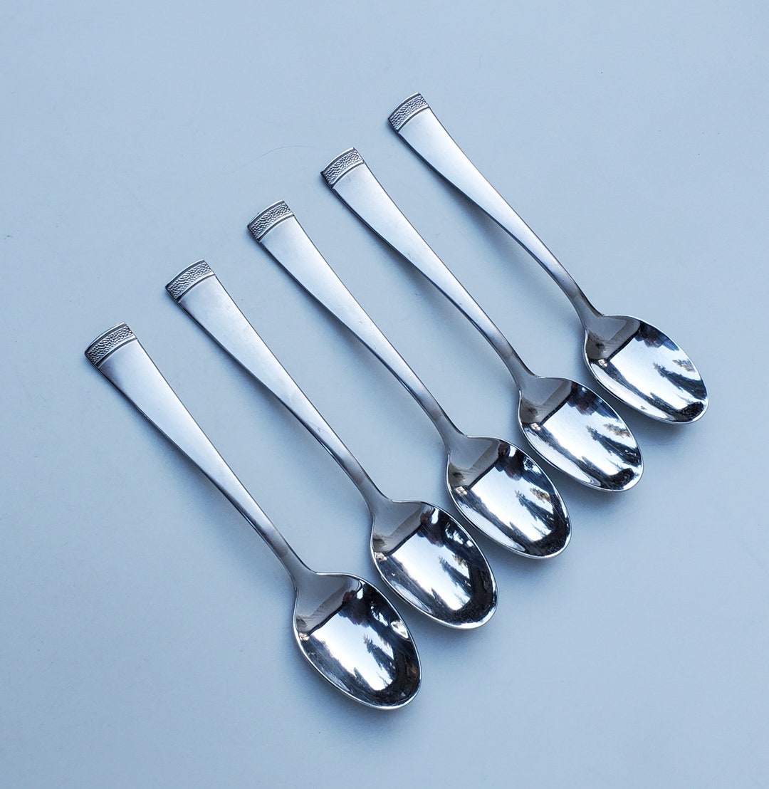 Cambridge Silversmiths Solvay Sand Pattern - Set of 5 Teaspoons - Satin ...