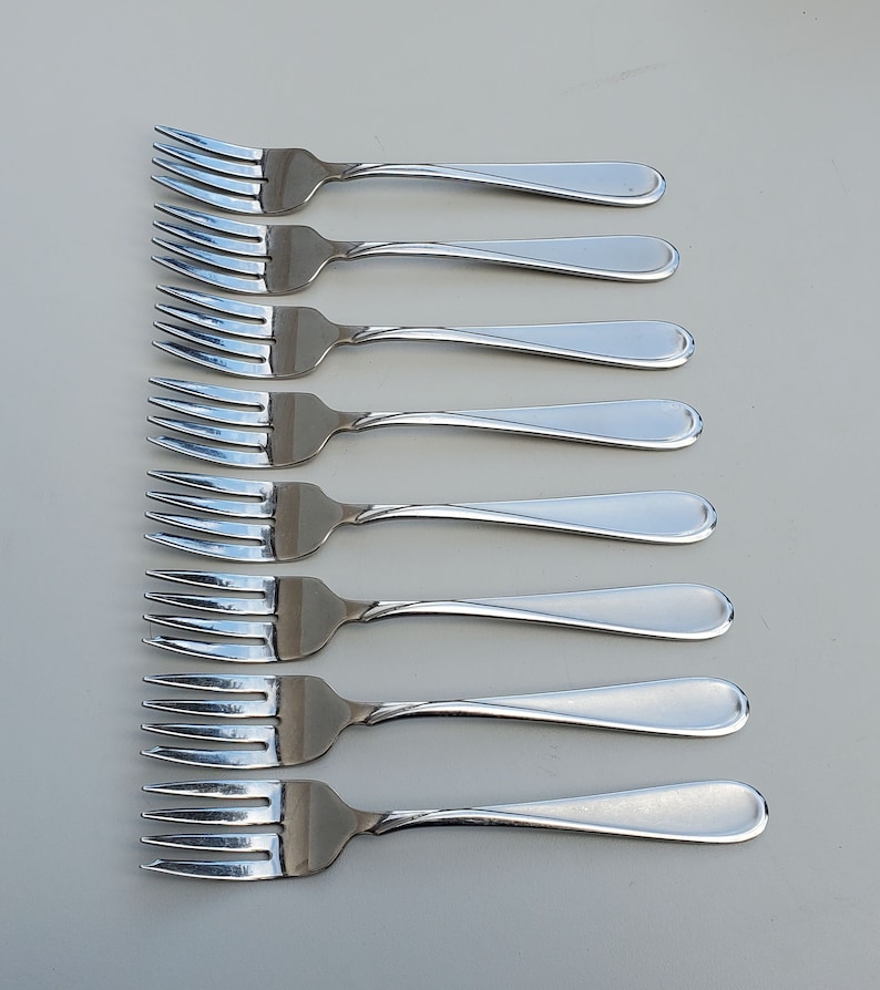 Oneida Flight Reliance Stainless Flatware Set of 8 Salad Forks Satin ...