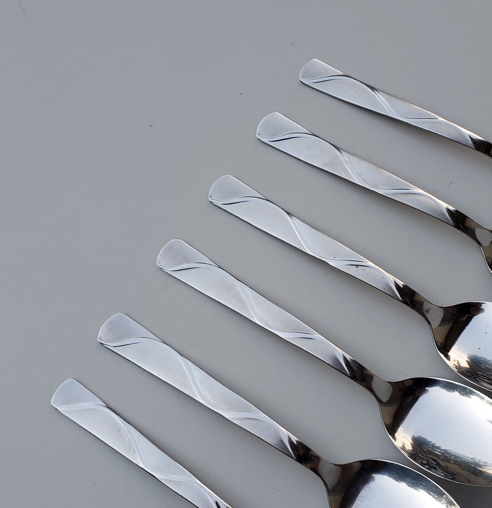 Cambridge Stainless Boa Frost Pattern Set of 6 Spoons 4 Soup Spoons 2 ...