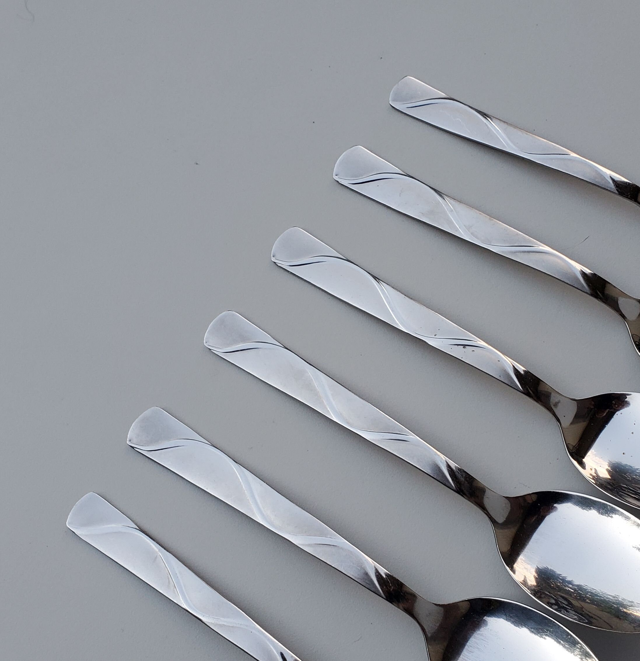 Cambridge Stainless Boa Frost Pattern Set of 6 Spoons 4 Soup Spoons 2 ...