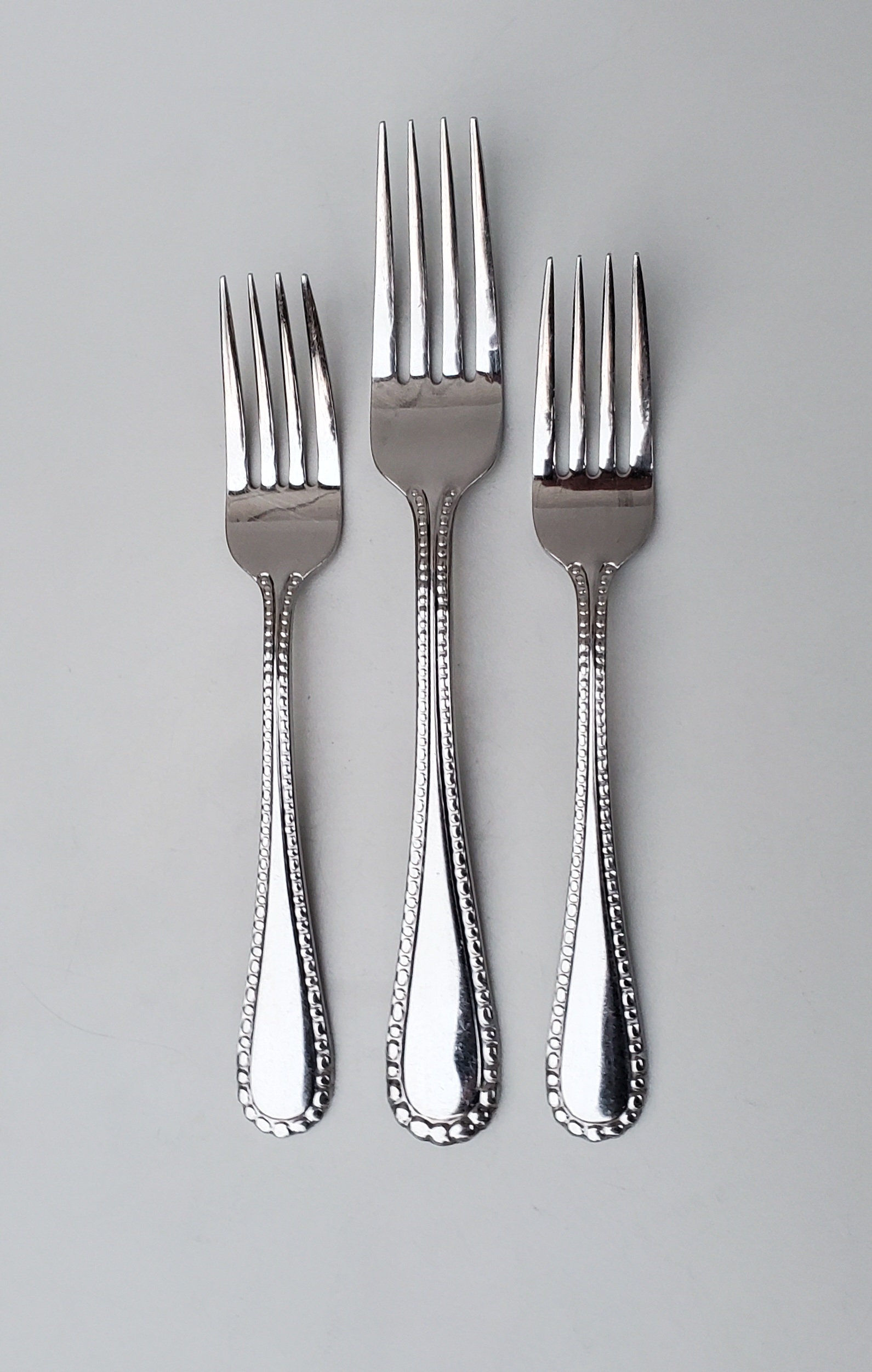 Oneida Stainless Pebblebrook Pattern Set of 3 Forks Glossy Finish 2 ...