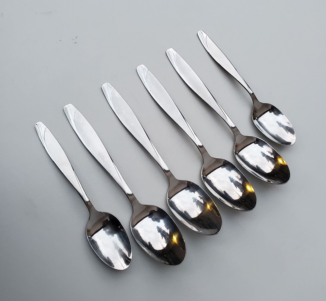 Mikasa Gourmet Basics 18/0 Stainless Lunea Frost - Mixed Lot of 6 ...