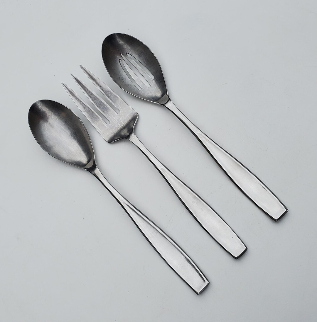 Sasaki Stainless Flatware Palazzo Pattern - Set of 3 Serving Pieces - Satin Handle - 1 Meat ...