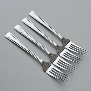 Oneida Stainless Cella Pattern - Set of 4 Dinner Forks - Glossy Finish ...