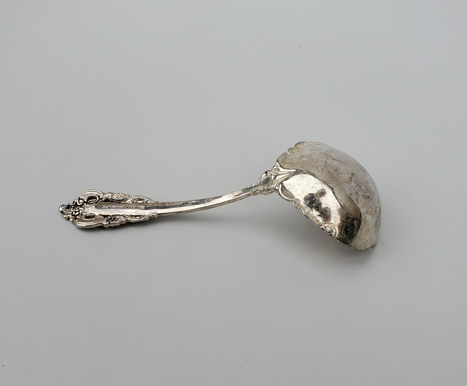 Godinger Silverplate Baroque Pattern - Gravy Ladle - Ornate Handle ...