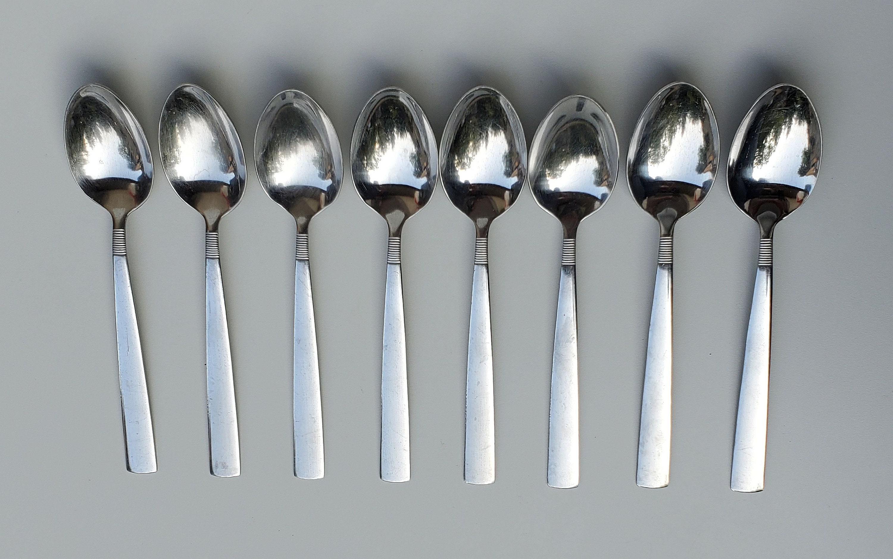 Cambridge Stainless CBS193 Pattern Set of 8 Soup Spoons Linear Band ...