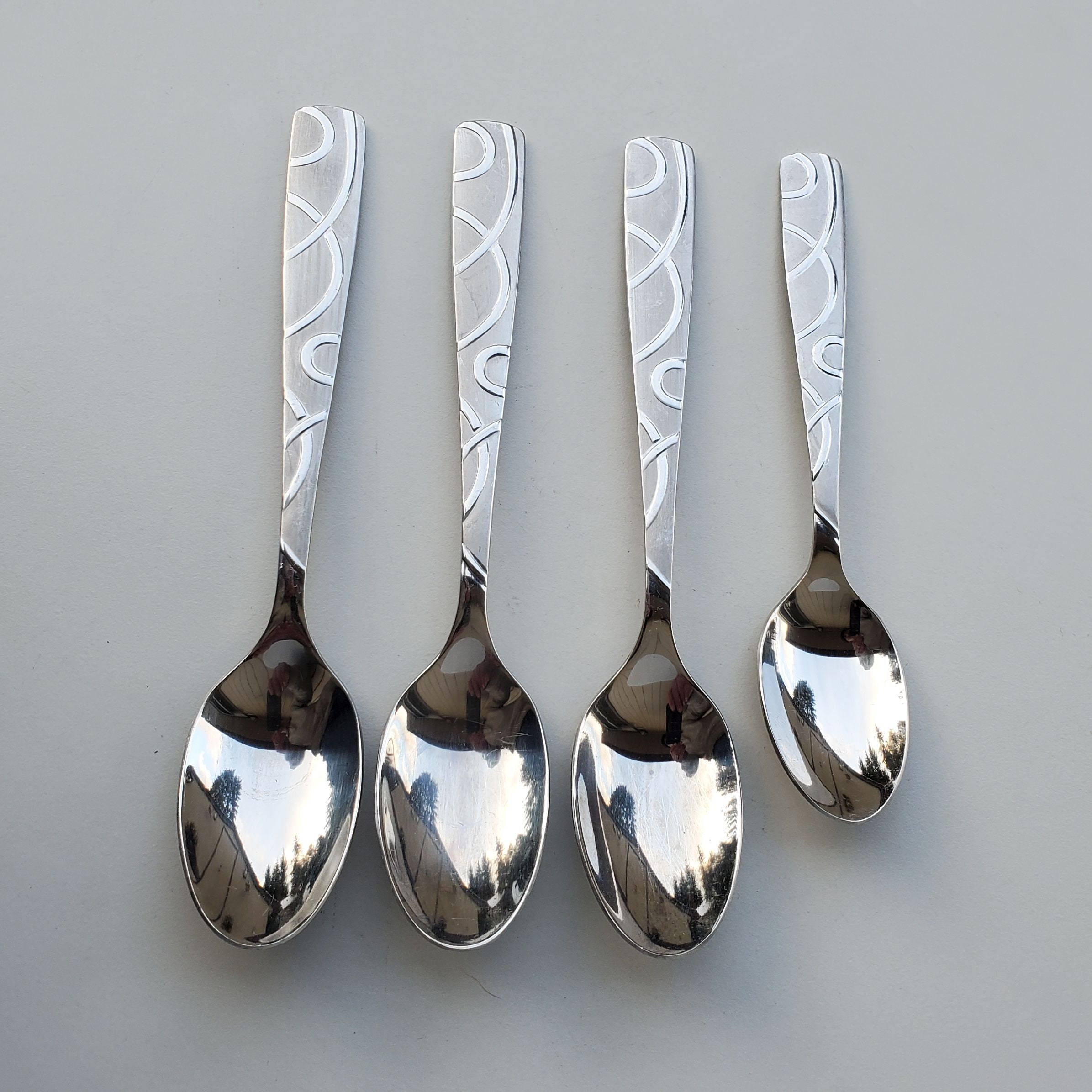 Cambridge Stainless Conquest Pattern Set of 4 Spoons 3 Soup Spoons 1 ...